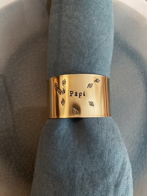 Papi | Série - Rond en laiton brut gravé avec feuilles d’automne – Un ...